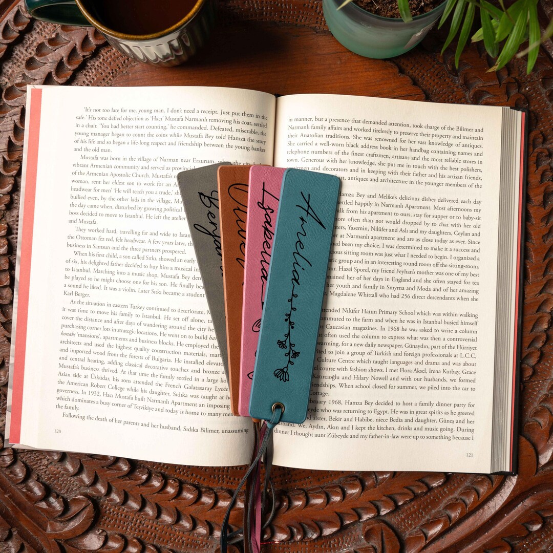 Personalized Birth Flower Book Mark Gift, Birth Mont Flower Gifts for ...