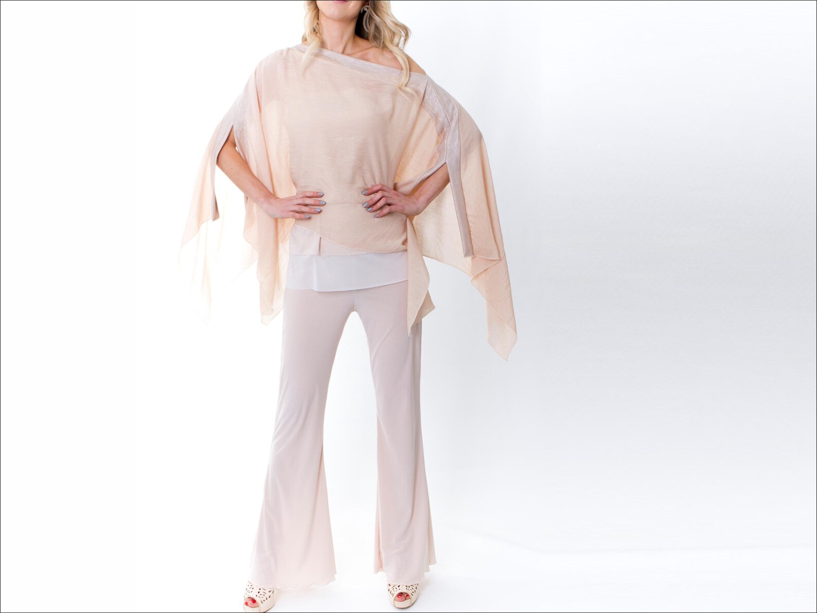 Poncho Sewing Pattern | FREE SIZE | Easy Beginner-friendly Sewing ...