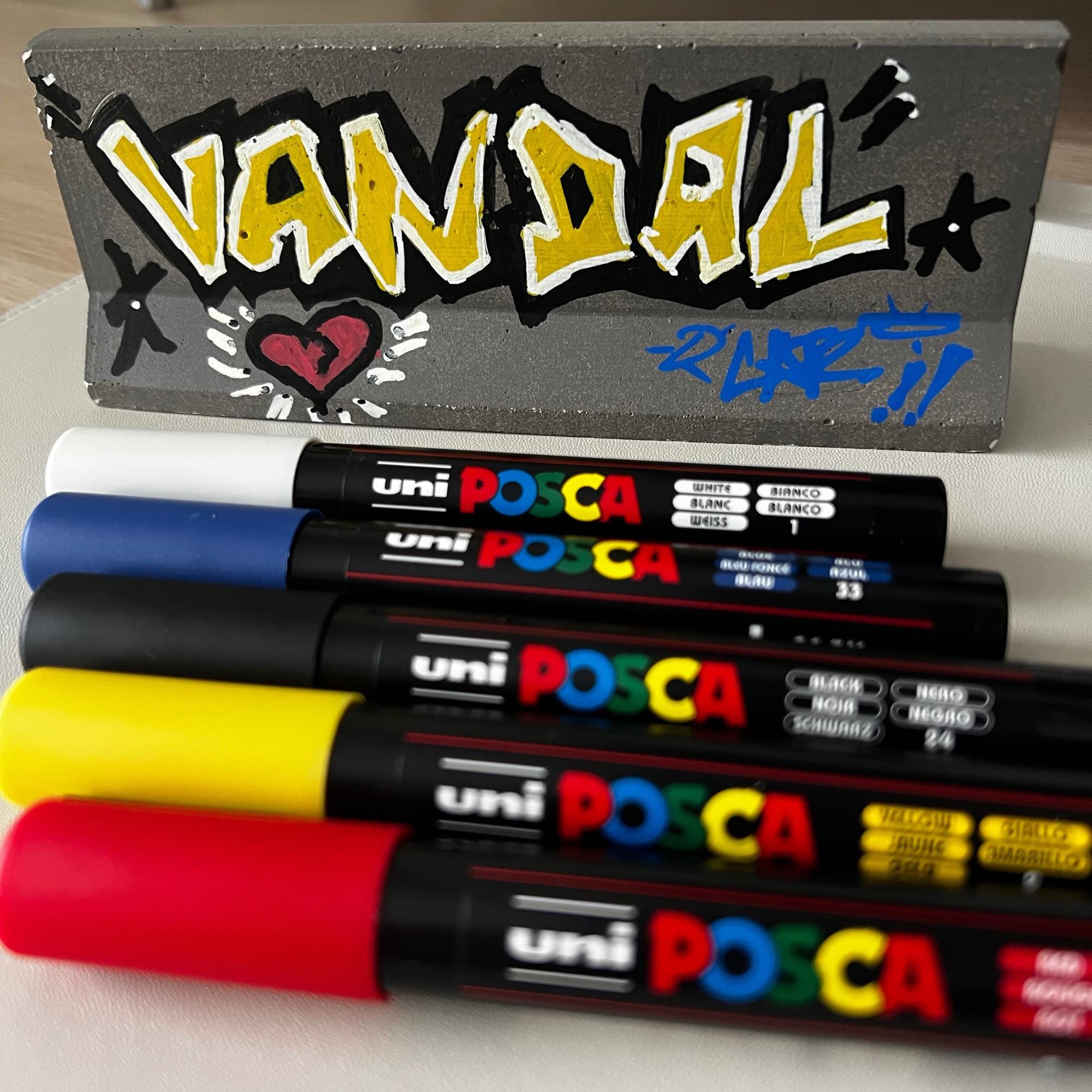 Graffiti Traffic Barrier, Jersey Barrier, Mini Fingerboard Concrete ...