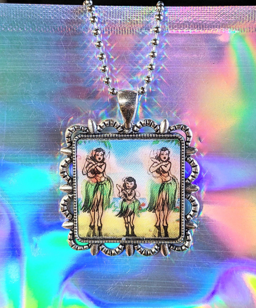 Vintage 1960s Lenticular Vari-vue Flicker Pendant Necklace Jewelry Cute ...