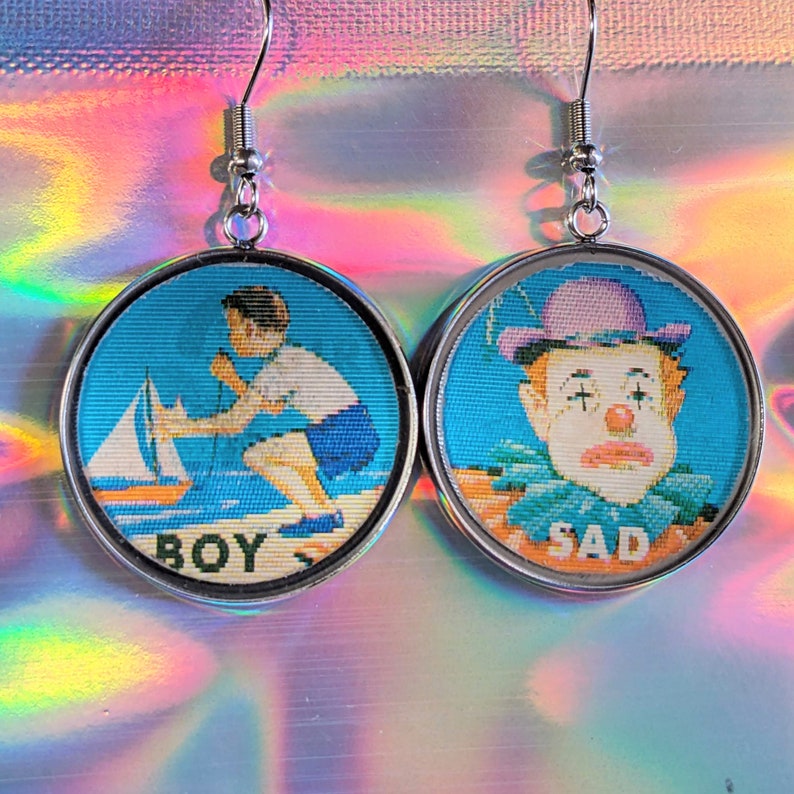 Vintage 1960s Lenticular Vari-vue Flicker Earrings Boy Girl Happy Sad ...