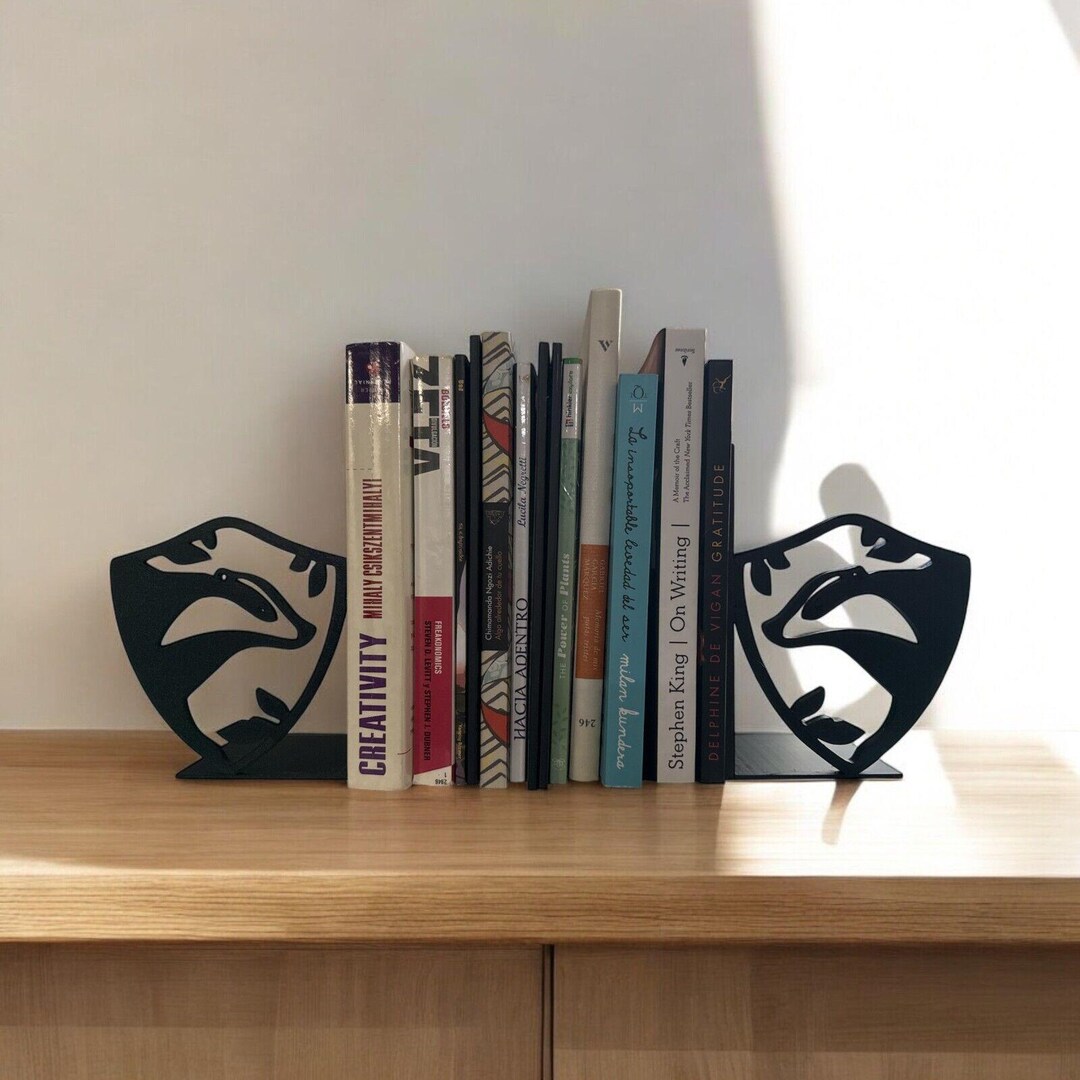 Silhouette Bookends Hogwarts Houses. Gryffindor Hufflepuff Ravenclaw ...