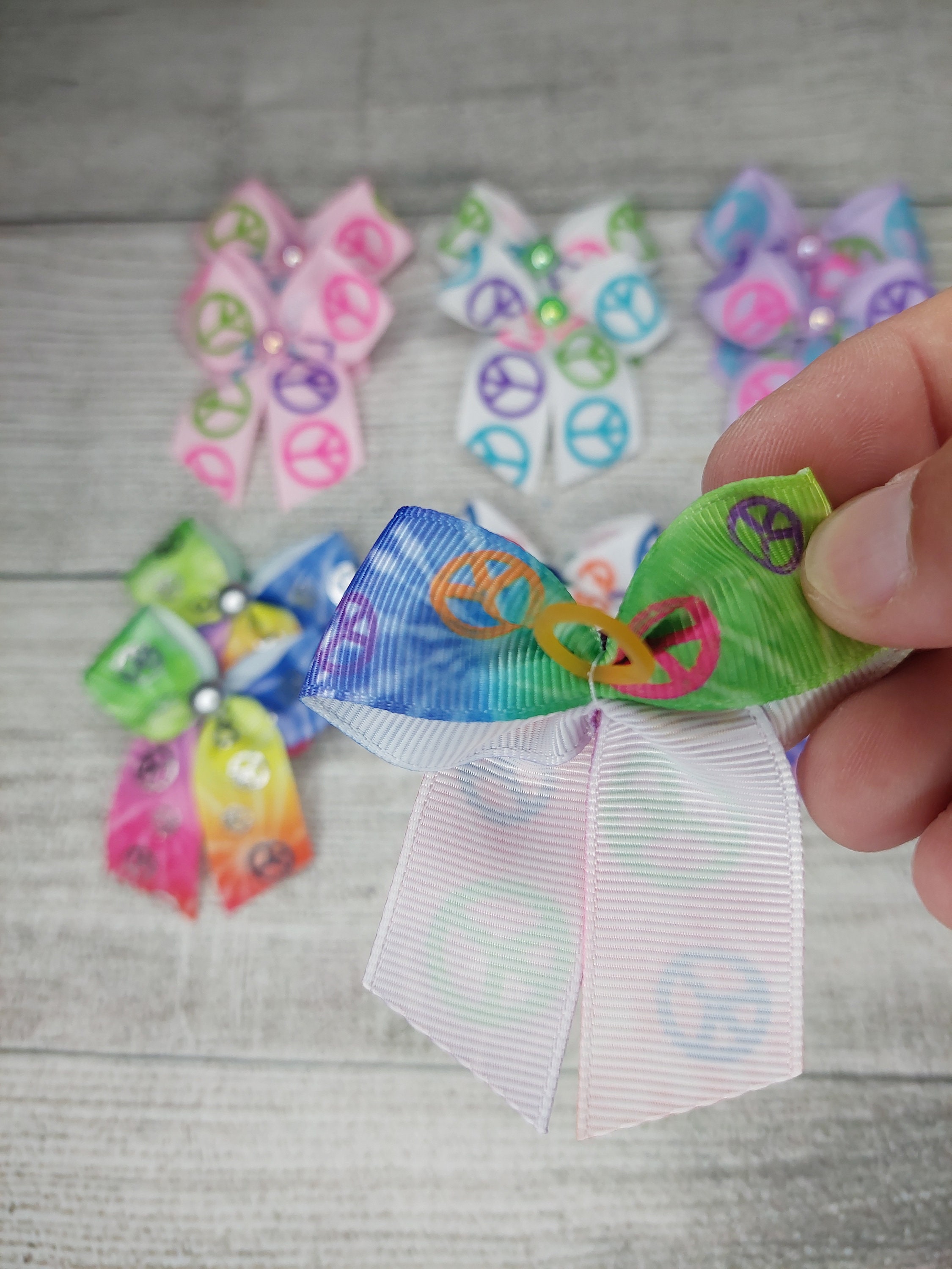 48 Dog Grooming Bows, Groovy Peace Sign Prints, Wholesale Pack, Top ...
