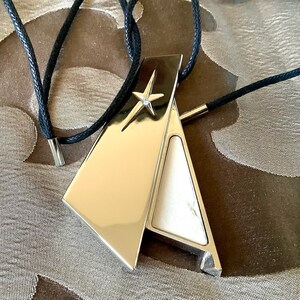 RARE// Angel by MUGLER /// Concrete Perfume Necklace and Pendant // 0.45 G of Solid Perfume ...