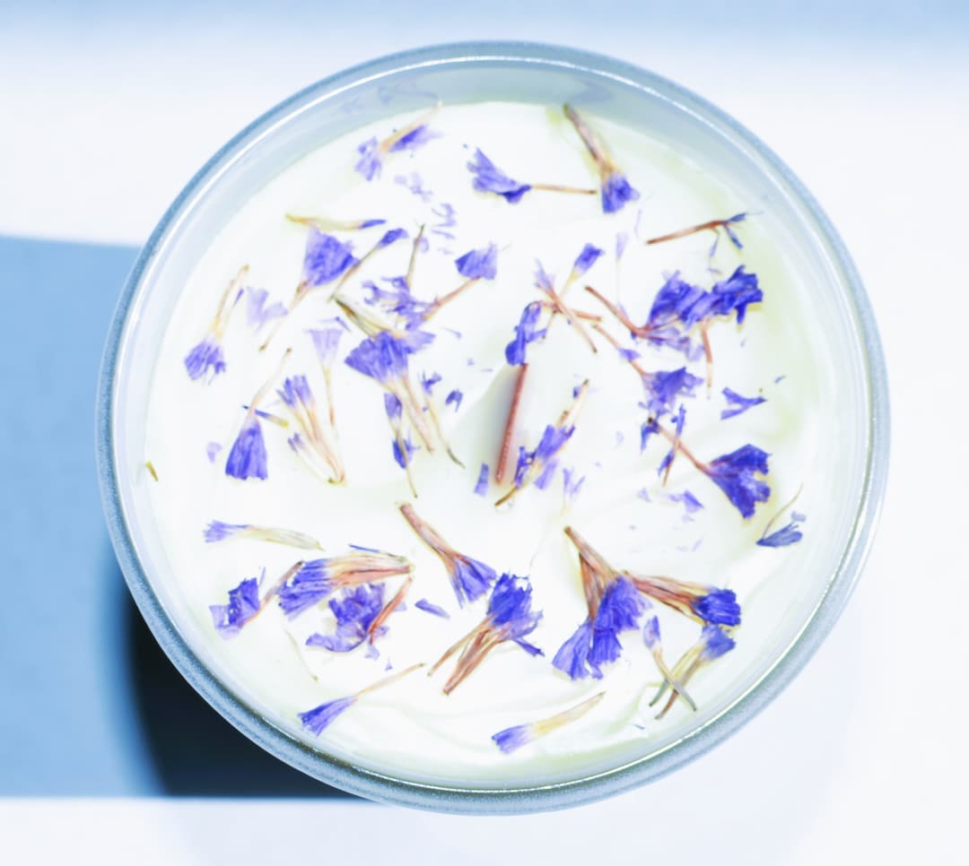 Summery Fresh Candle Tropical Lilac Scented Soy Candle - Dried Lilac ...