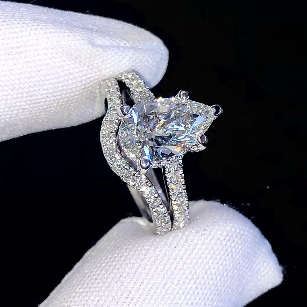 3 CT Pear Shape Lab Grown Diamond Engagement Ring / 18k Gold CVD ...