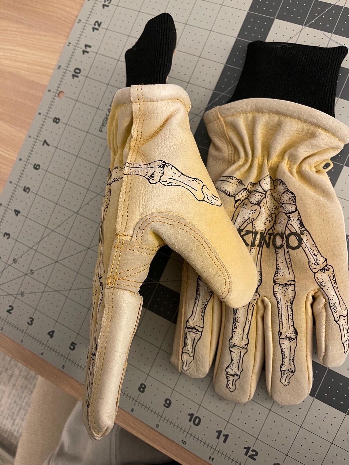Hand Drawn Kinco Ski Skeleton Gloves - Size Medium - Etsy