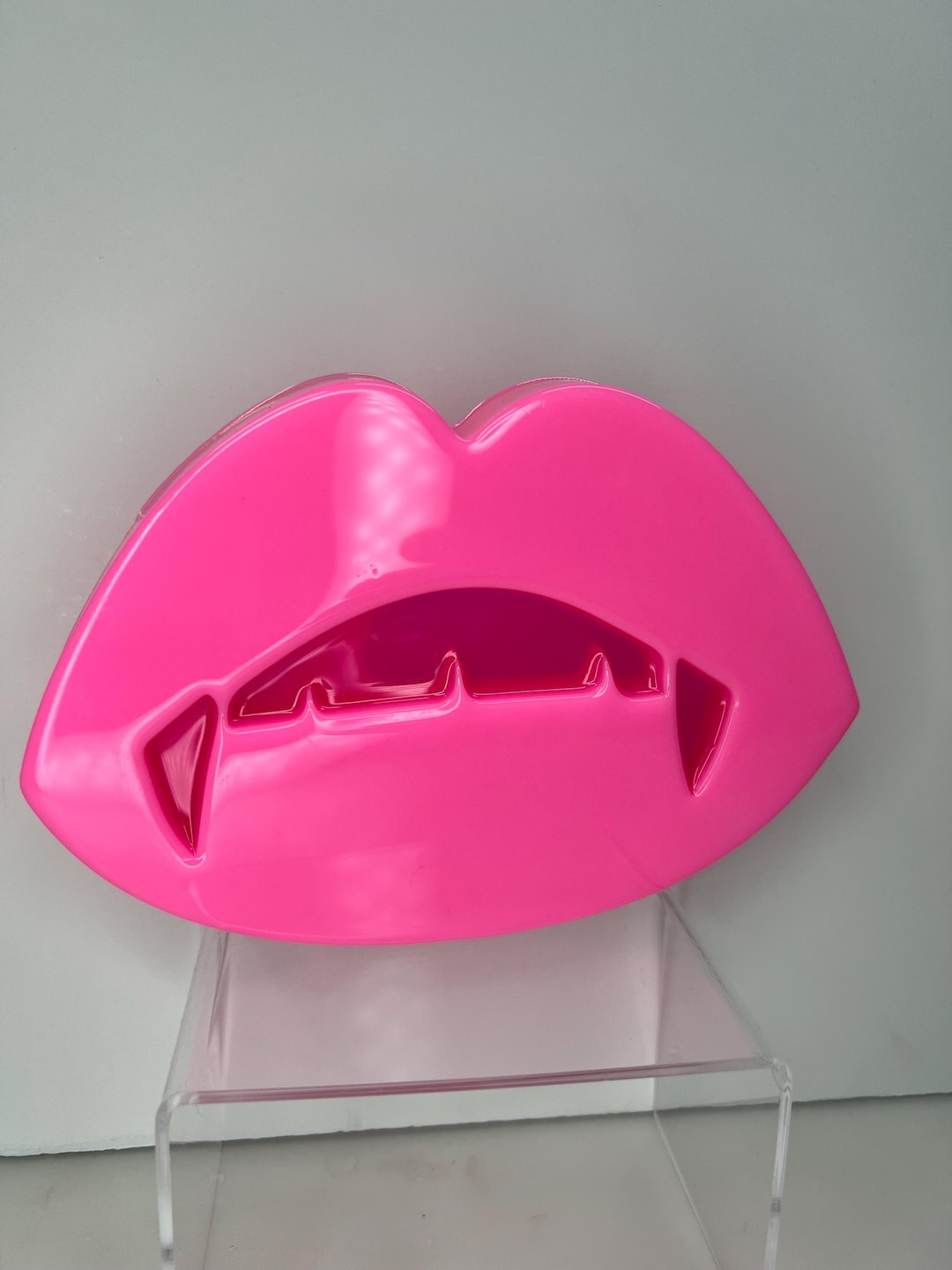 Pink Vampire Lips Wall Hanging, Fun Goth Halloween Year Round Decor ...