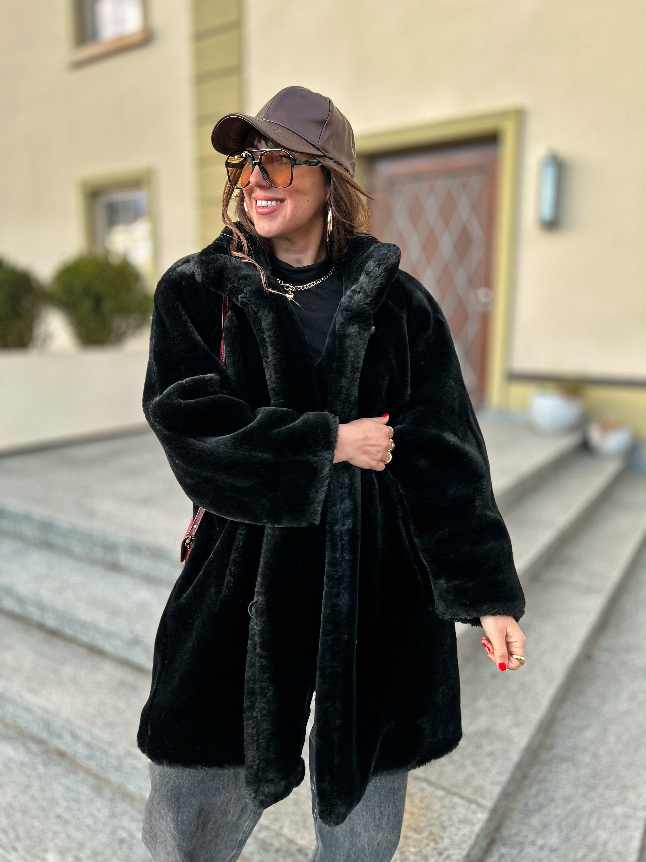 Vintage Faux Fur Coat Jacket Black Oversized Large 44 GB 18 Vintage Faux Fur Coat Jacket Black Oversized Large 44 GB 18