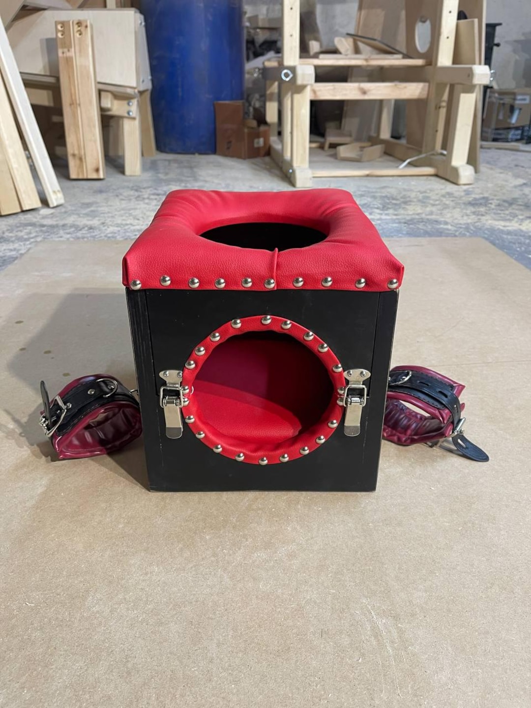 BDSM Head Box With Padding – Sensory Deprivation Bondage Restraint ...