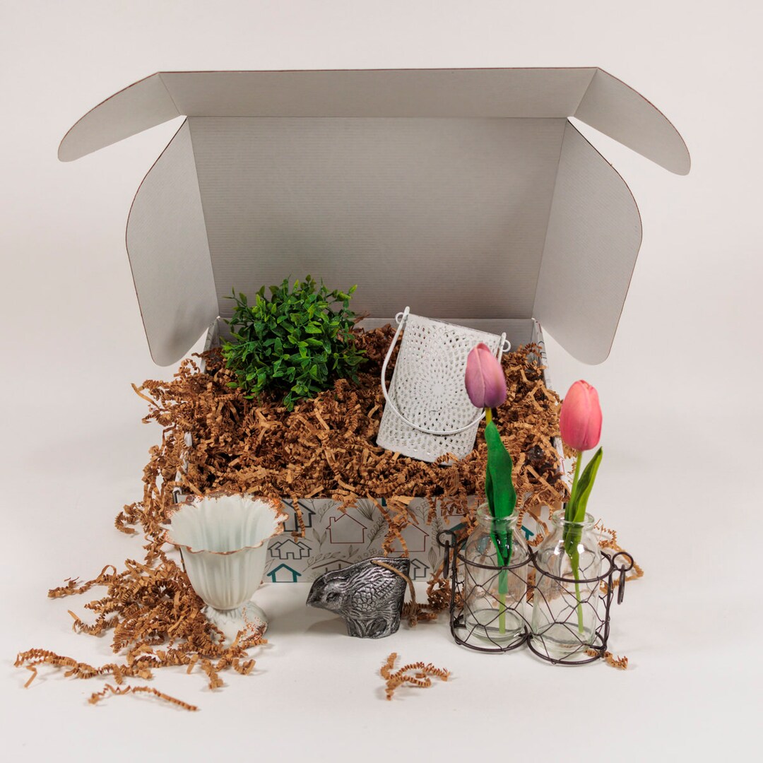Seasonal Decor Box, Subscription Box, Curated Spring Decor Box, Spring ...