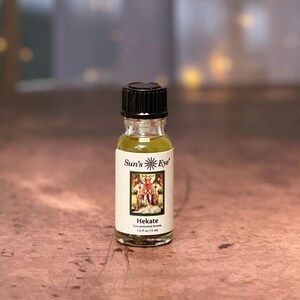 Hekate Ritual Oil, Goddess Oil, Hecate Oil for Manifestation, Witchy ...