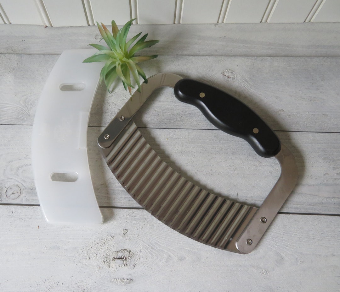 Pampered Chef Serrated Chopper, Slicer. Stainless Steel, Hand Held ...