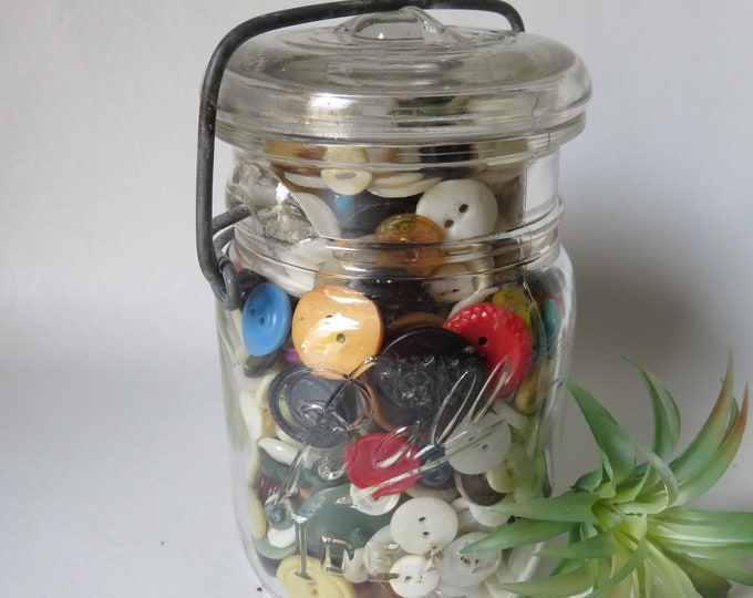 Vintage Buttons in a Mason Jar, Pint Jar, Ball Ideal or Atlas Jar ...