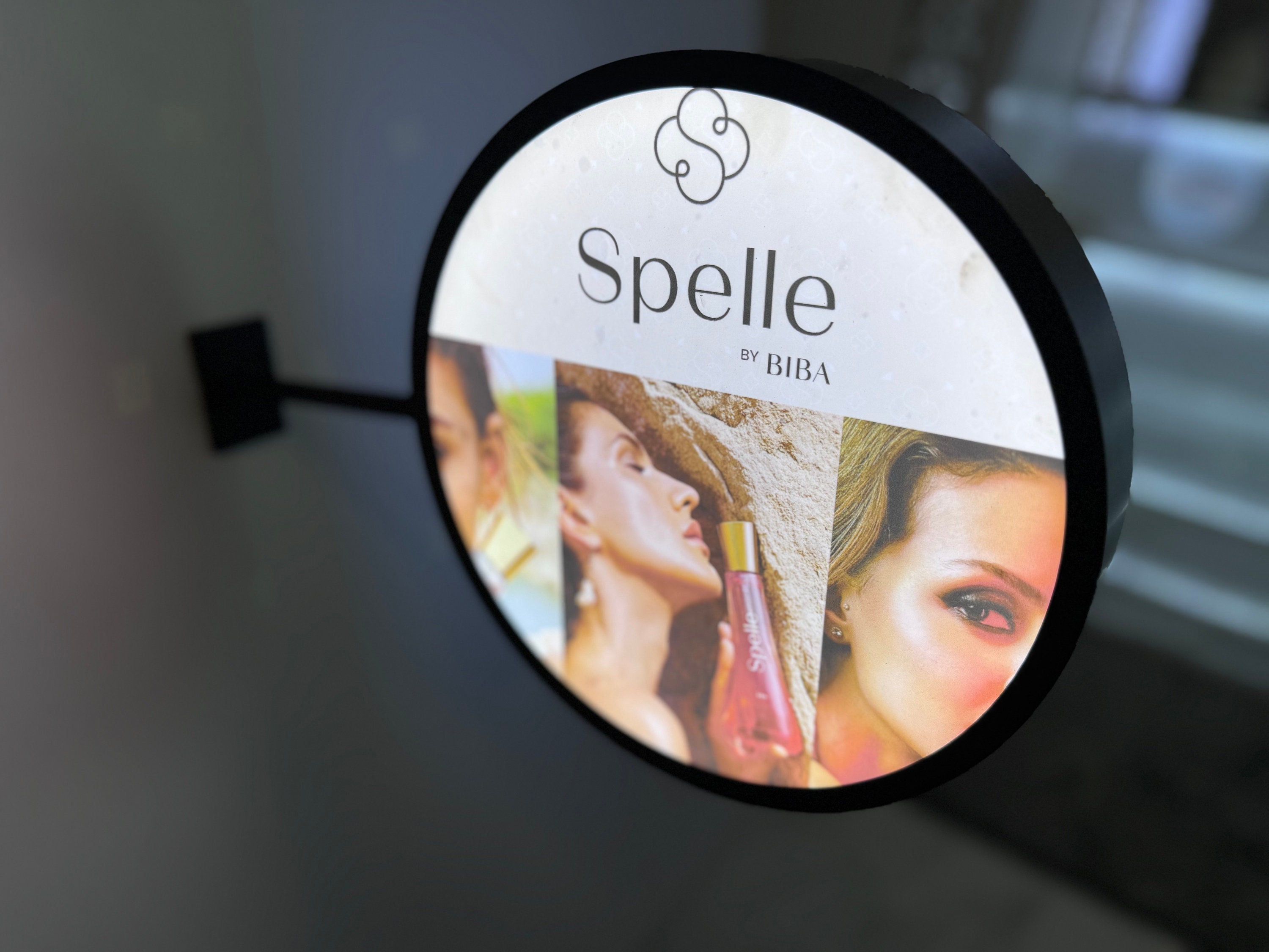 Illuminated Storefront Circle: Double-sided LED Light Box Sign With ...