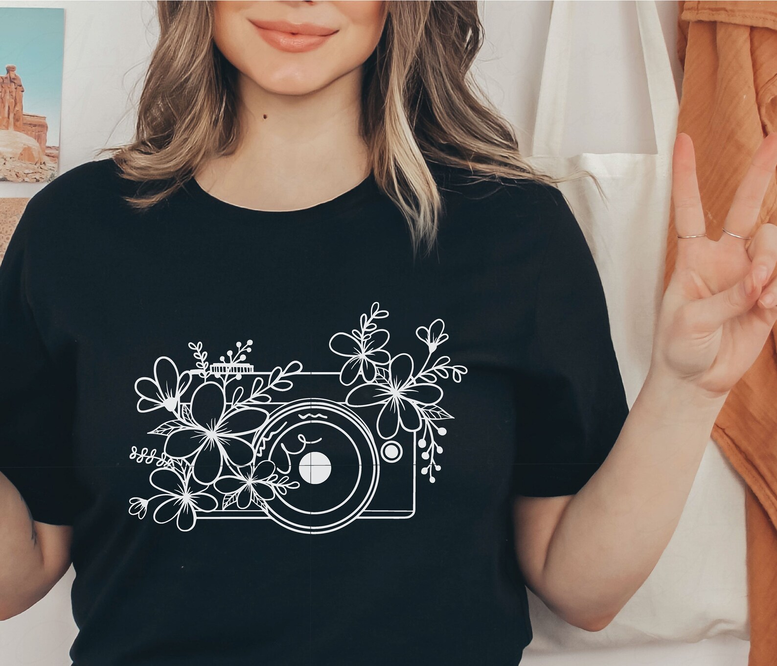 Floral Camera SVG File Camera Svg Camera With Flowers Svg - Etsy