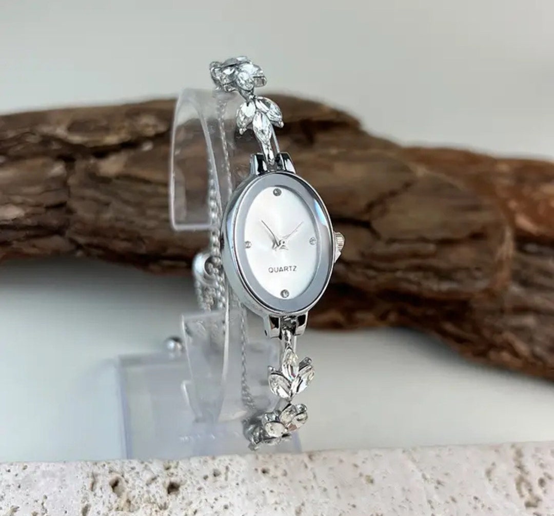 Oval Vintage Silver Luxury Rhinestone Gemstone Cocktail Women Watch ...