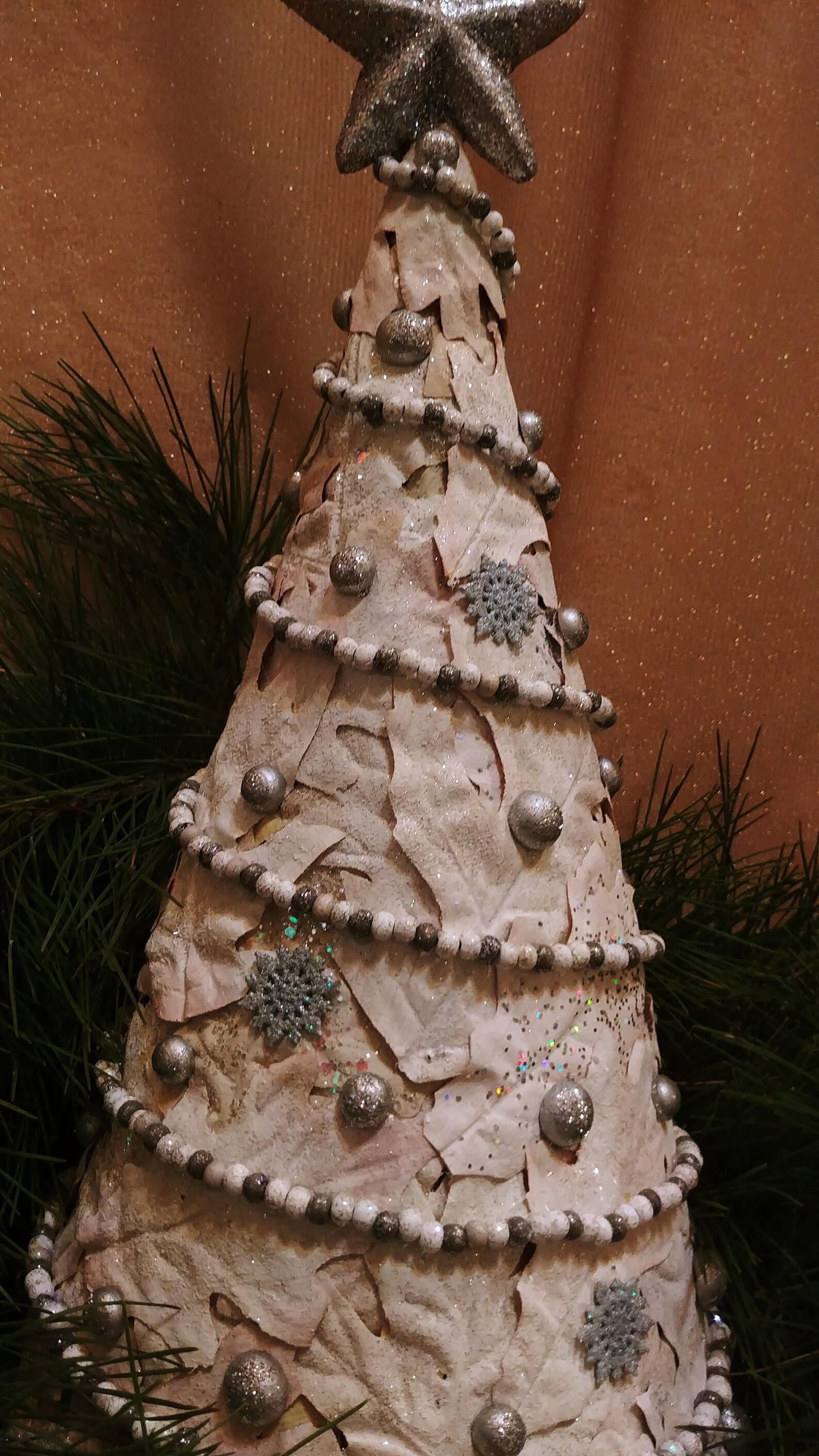 White Tabletop Christmas Tree. Victorian Antique Style. Glam Roaring 20 ...