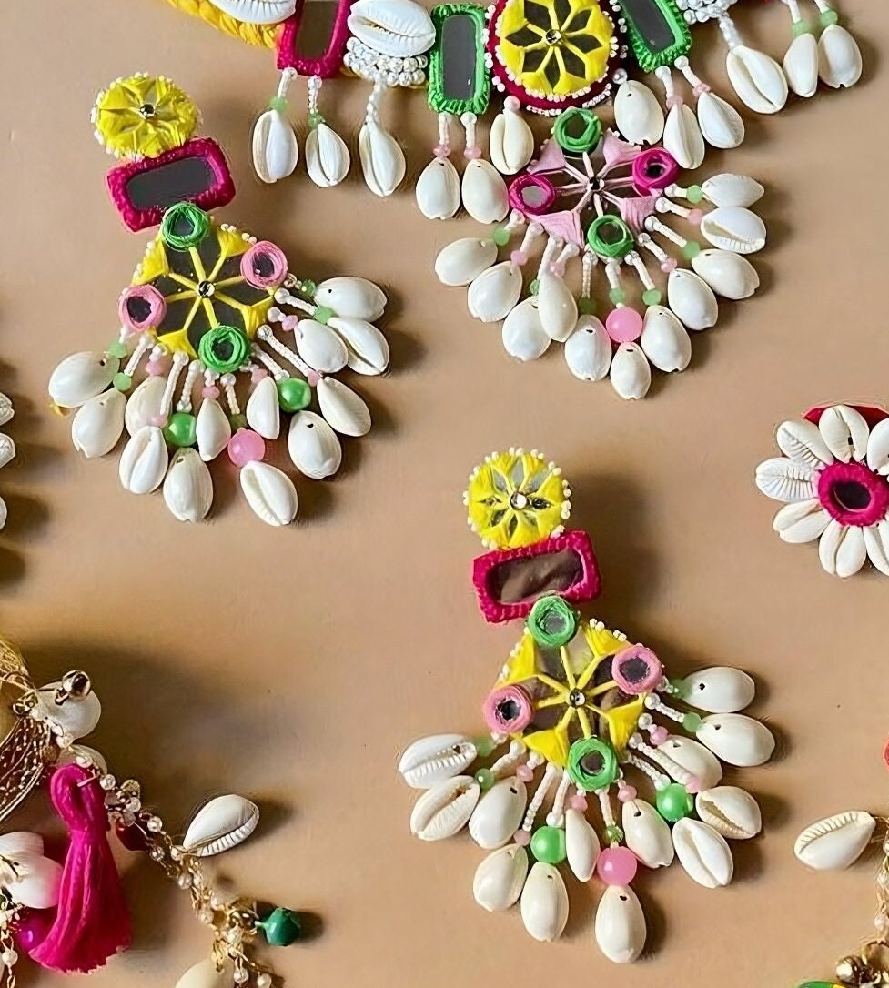 Mirror Work & Cowrie Shell Jewelry Set Choker Necklaces, Earrings ...