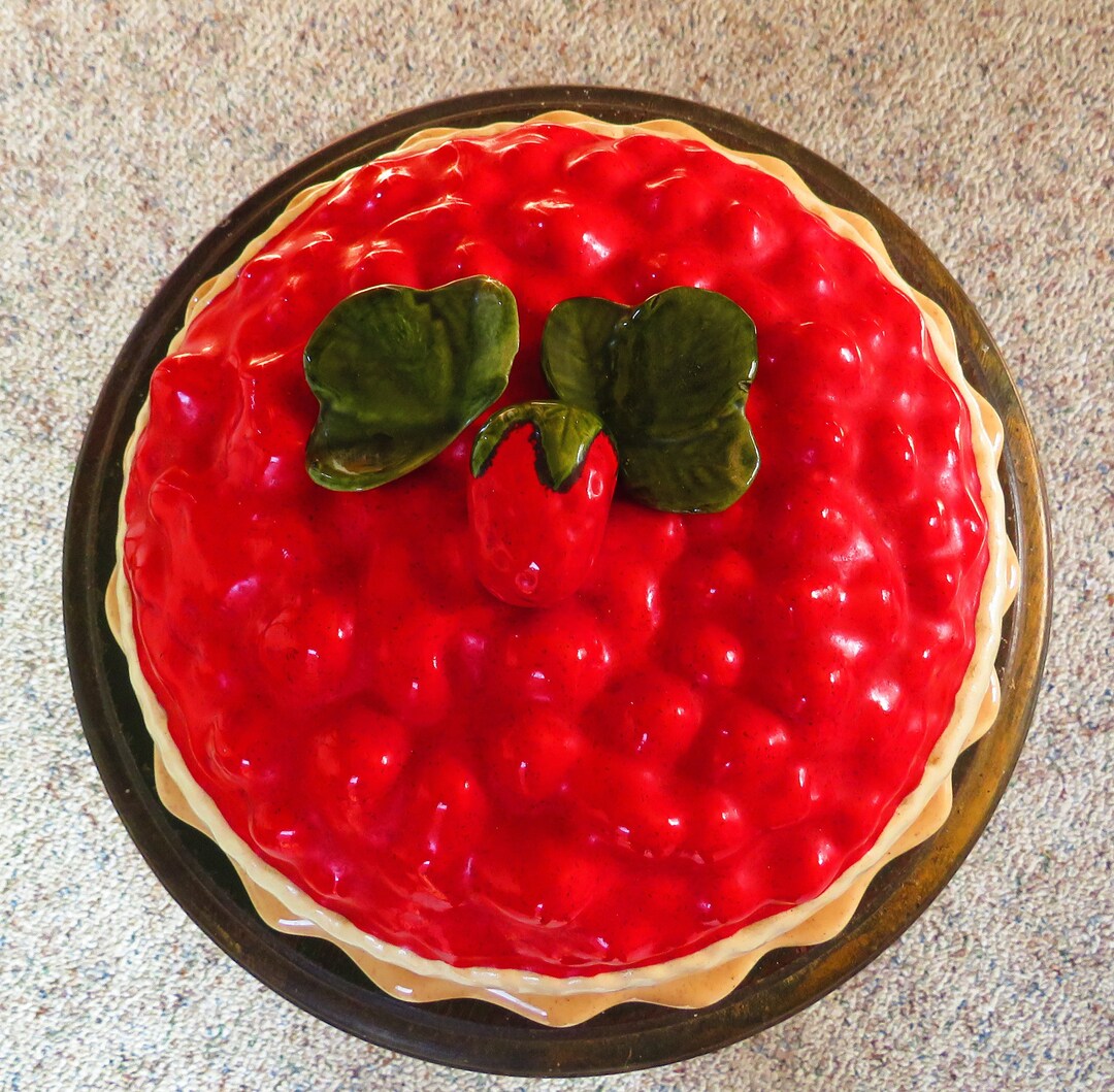 Vintage Strawberry Pie Holder, Ceramic Strawberry Pie Storage, Pie ...