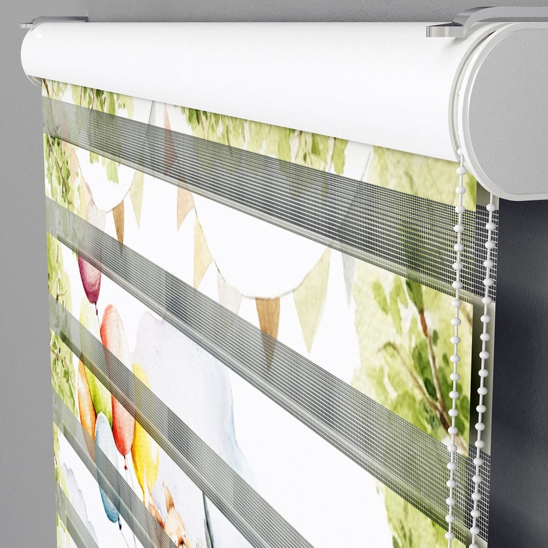 Customizable Shades Roller Blind Made for Day and Night Use suitable ...
