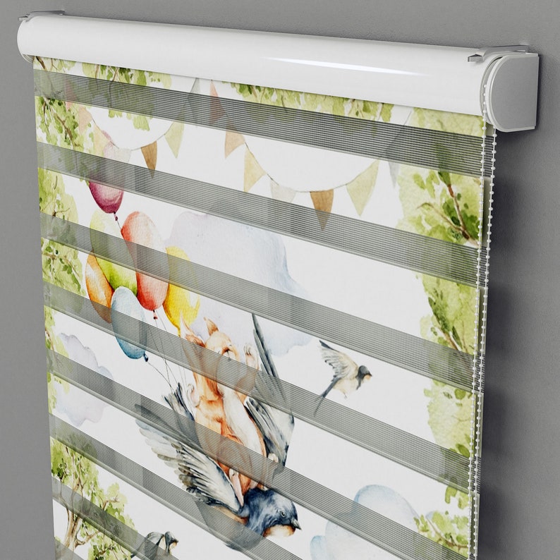 Customizable Shades Roller Blind Made for Day and Night Use suitable ...