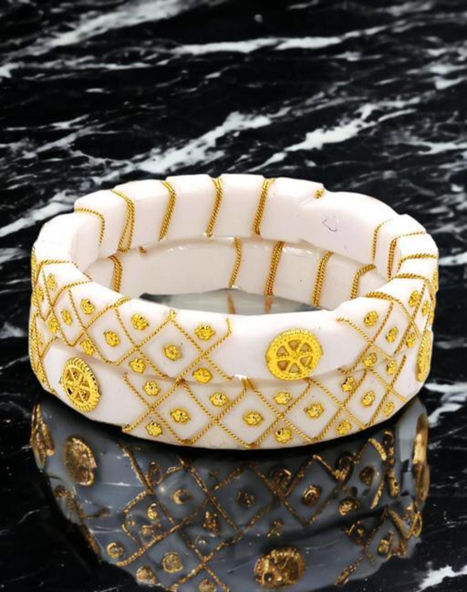Premium Quality Pola Mota Gold Binding Bengali White Red Bangles Shakha ...
