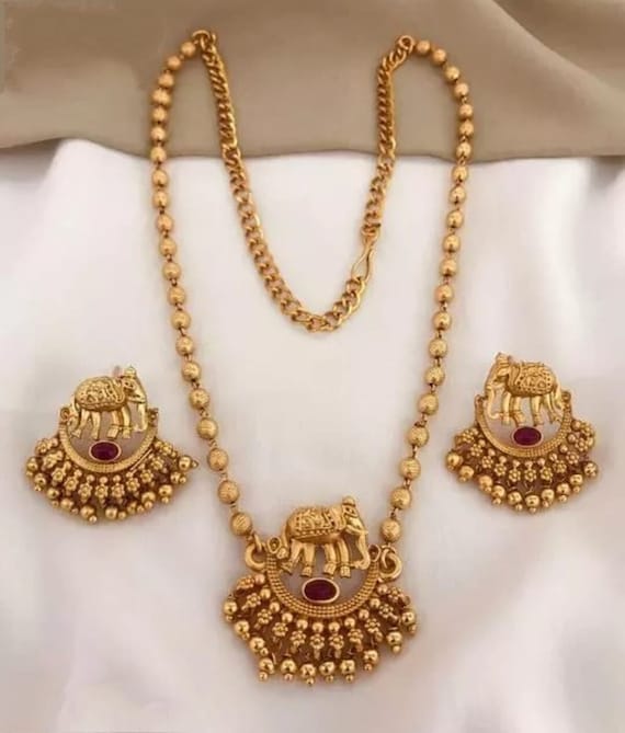 Jewel set for saree store