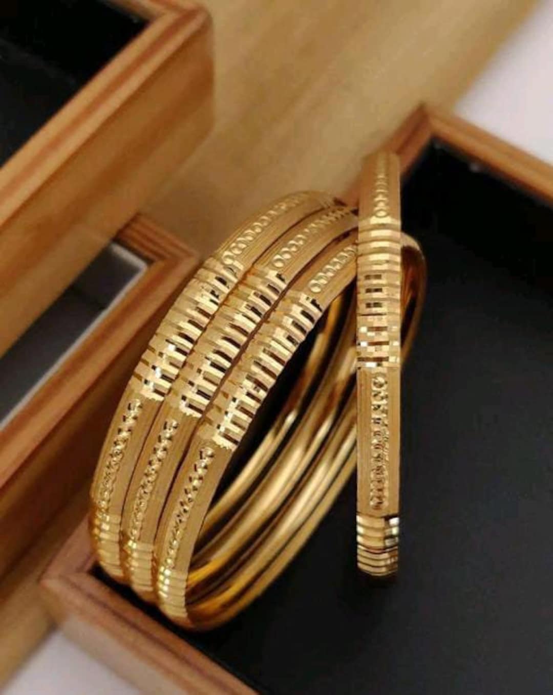 Copper Bangle - 4 PC Bangles Set, Rajwadi Bangles, Gold Plated Bangles ...