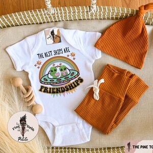 Alien Spaceship Bodysuit, Cute Alien Spaceship Baby Tee, Alien Baby ...