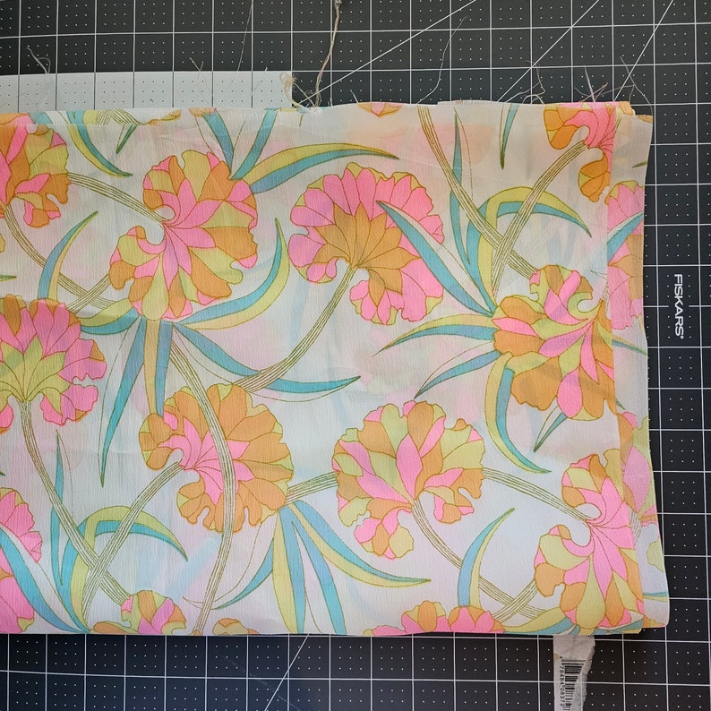 Vintage Bright Floral Fabric - Etsy