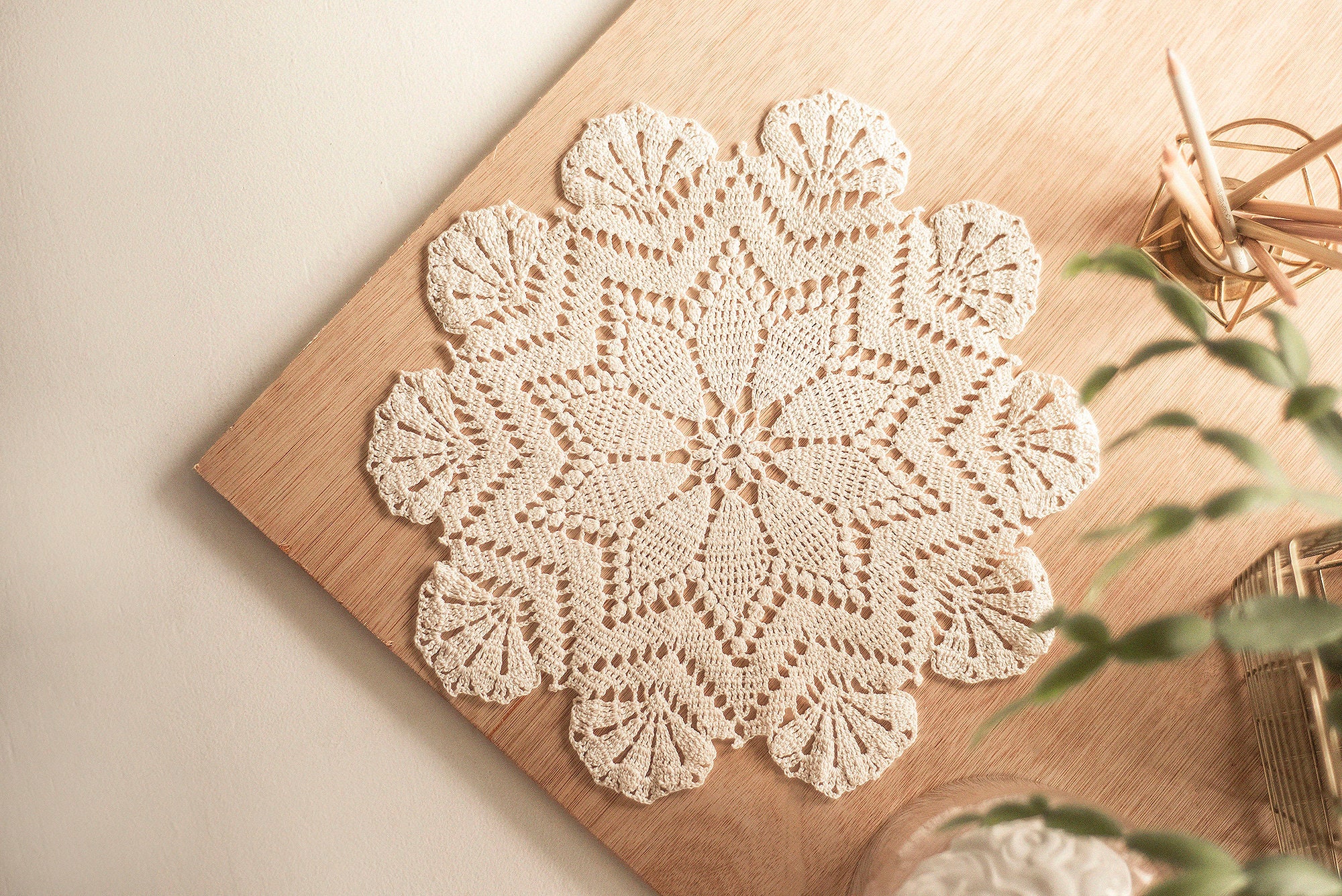 Easy Crochet Table Mat Pattern - Modern Crochet Doily Pattern - Crochet Home Décor Pattern ...