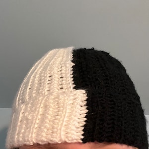 Half and Half Two Toned Beanie Pattern by Hyggecrochetco - Etsy
