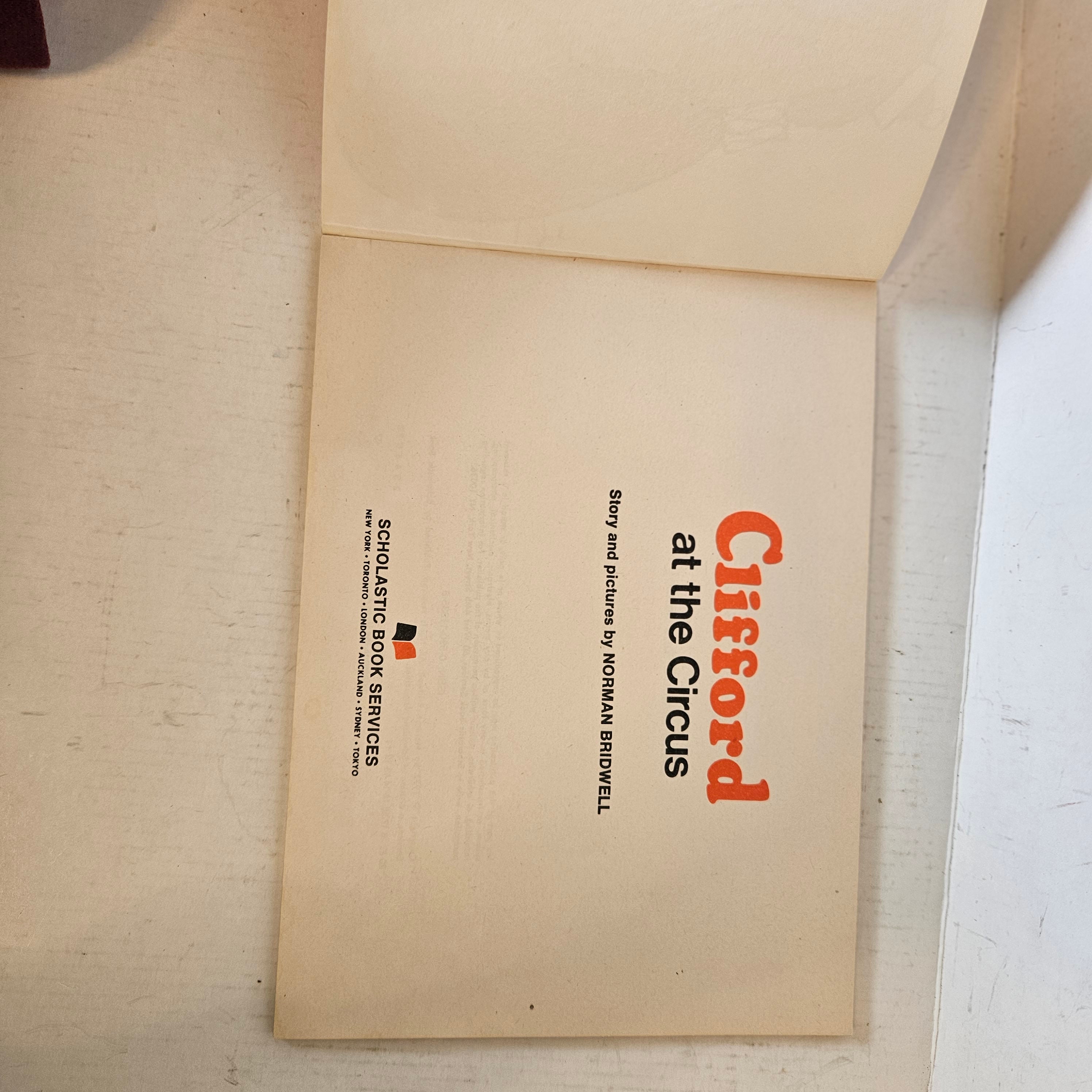 Vintage 1977 Clifford at the Circus by Norman Bridwell - Etsy