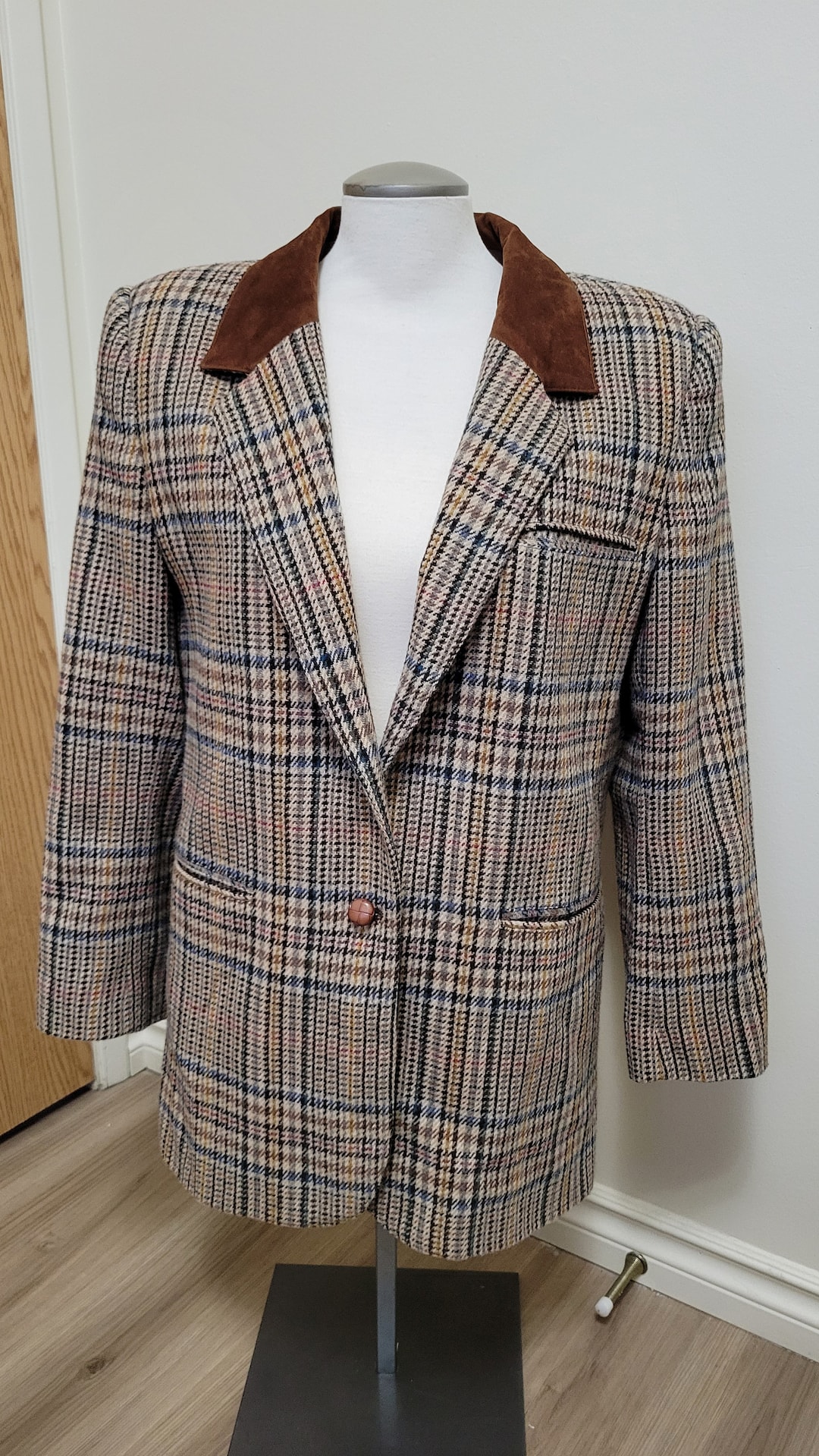 Vintage 1980s Razz International Tweed Blazer With a Suede Collar ...