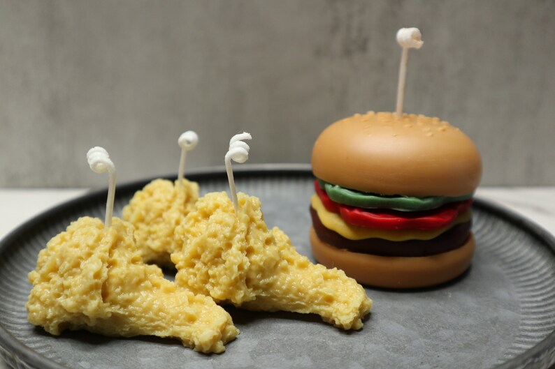Cheeseburger Candle – Unique Bakery Scented Food Candle, Realistic ...