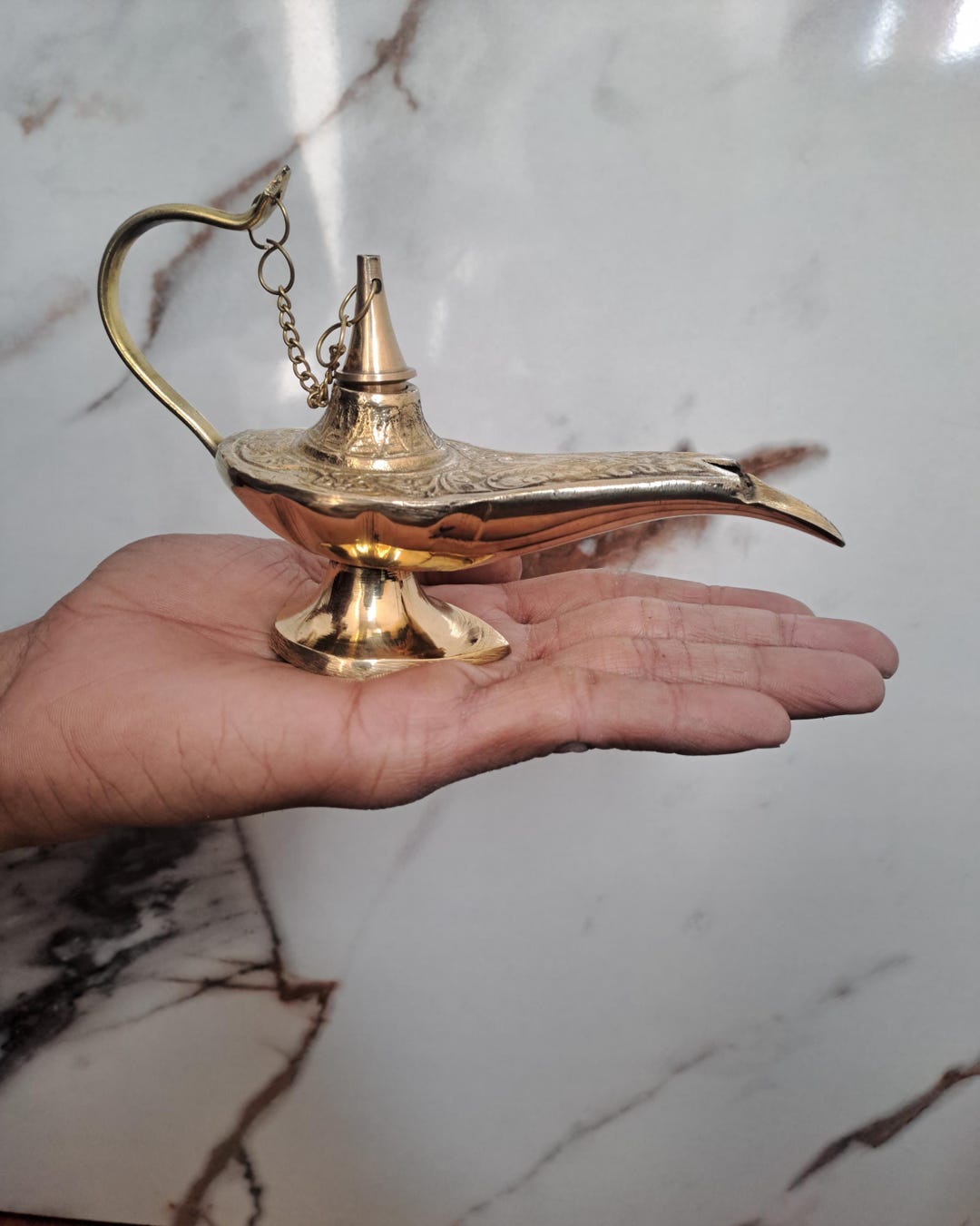 Brass Hand Crafted Metal Aladdin Chirag Lamp Home Decor Showpiece ...