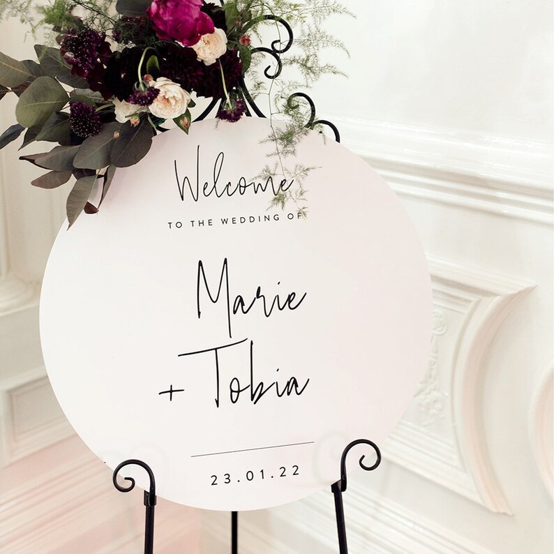 Linear Circle Wedding Welcome Sign | Wedding Signage | Modern Wedding ...