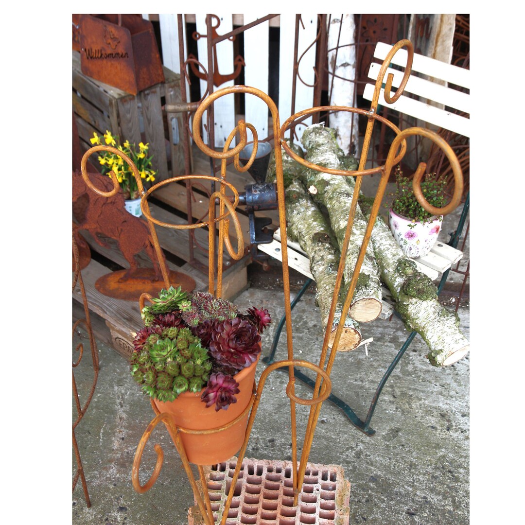 Noble Rust Pot Holder With 3 Snails Garden Decoration Rust Garden ...