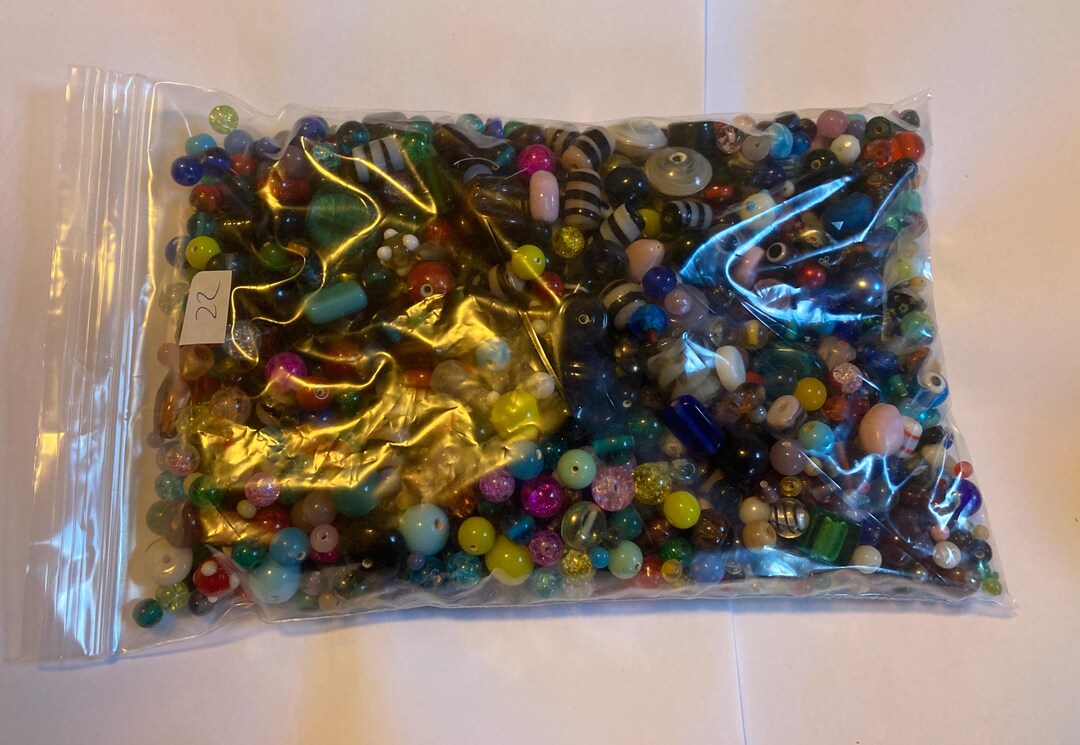 1 Kilo Assorted Mixed Colours & Sizes Foil Lamp Work Glass Beads No.22 ...