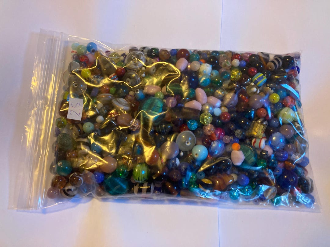 1 Kilo Assorted Mixed Colours & Sizes Foil Lamp Work Glass Beads No.25 ...