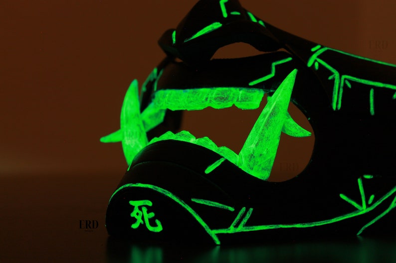 Oni Mask Halloween Cyberpunk Glow Mask Half Mask Glow in the Dark Green ...