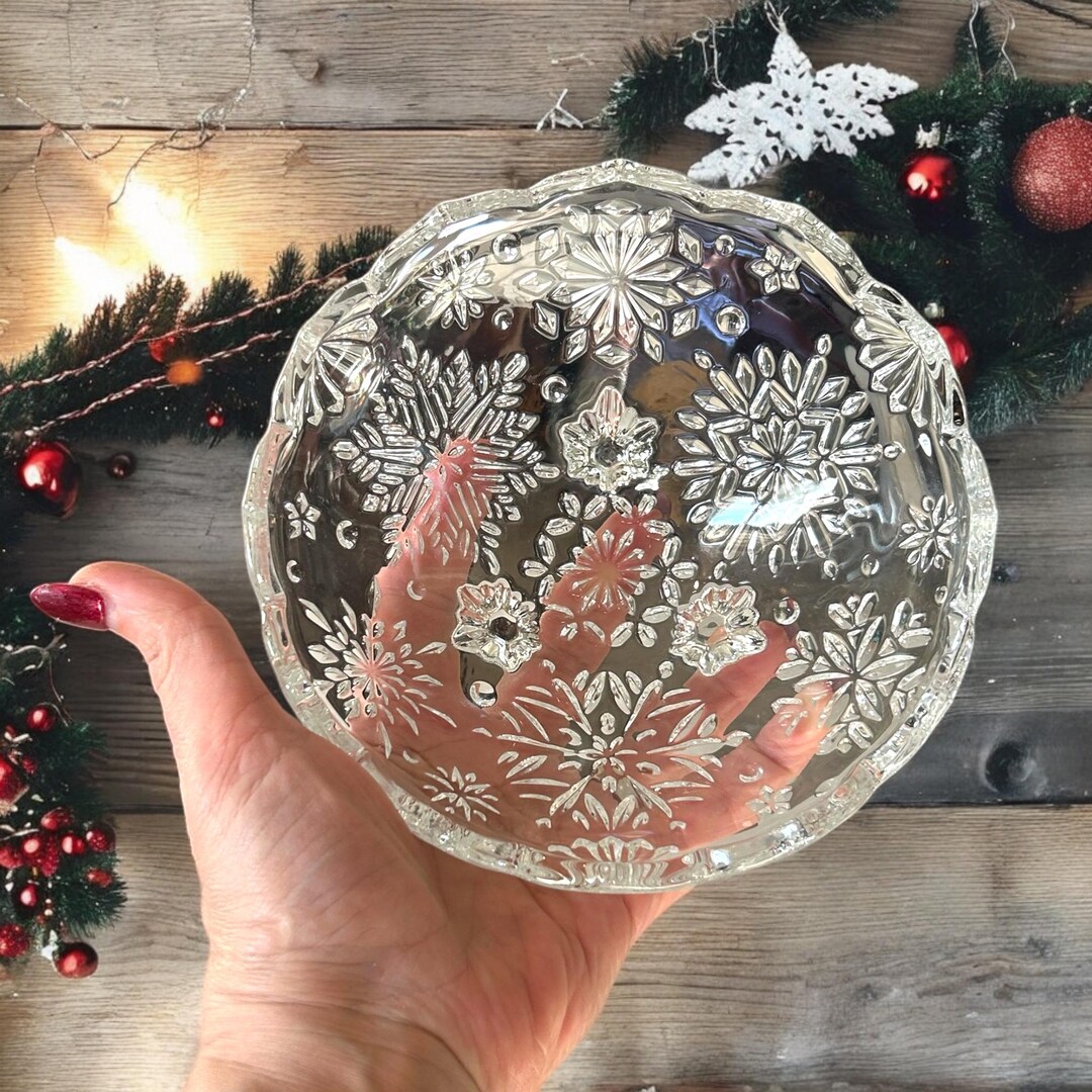 Vintage Mikasa Clear Glass Snowflake 3-footed Bowl - 6 1/4 Inches ...