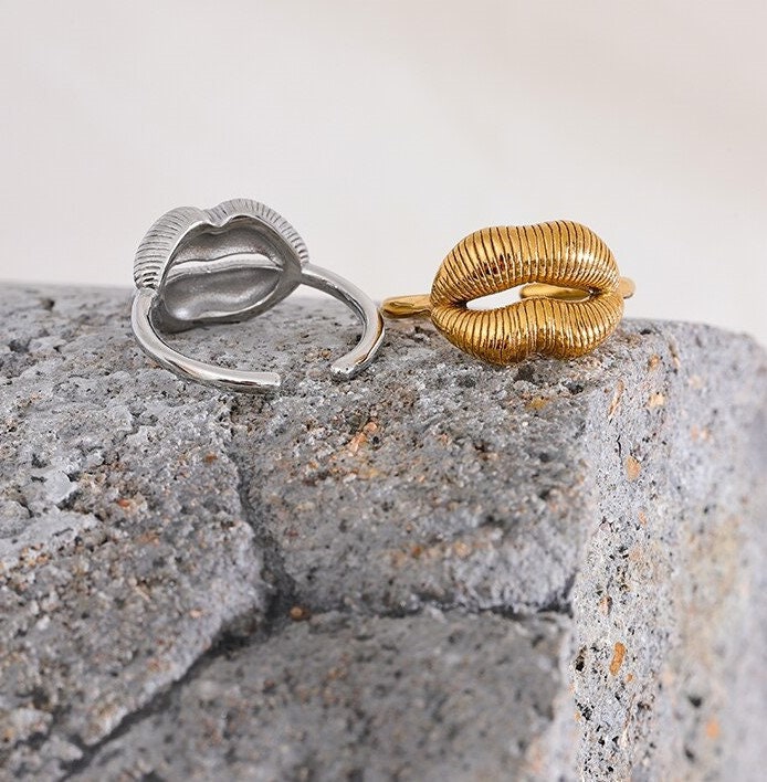 PVD 18K Gold Plated Open Lips Ring, Mouth Ring, Large Lips Ring, Coil ...