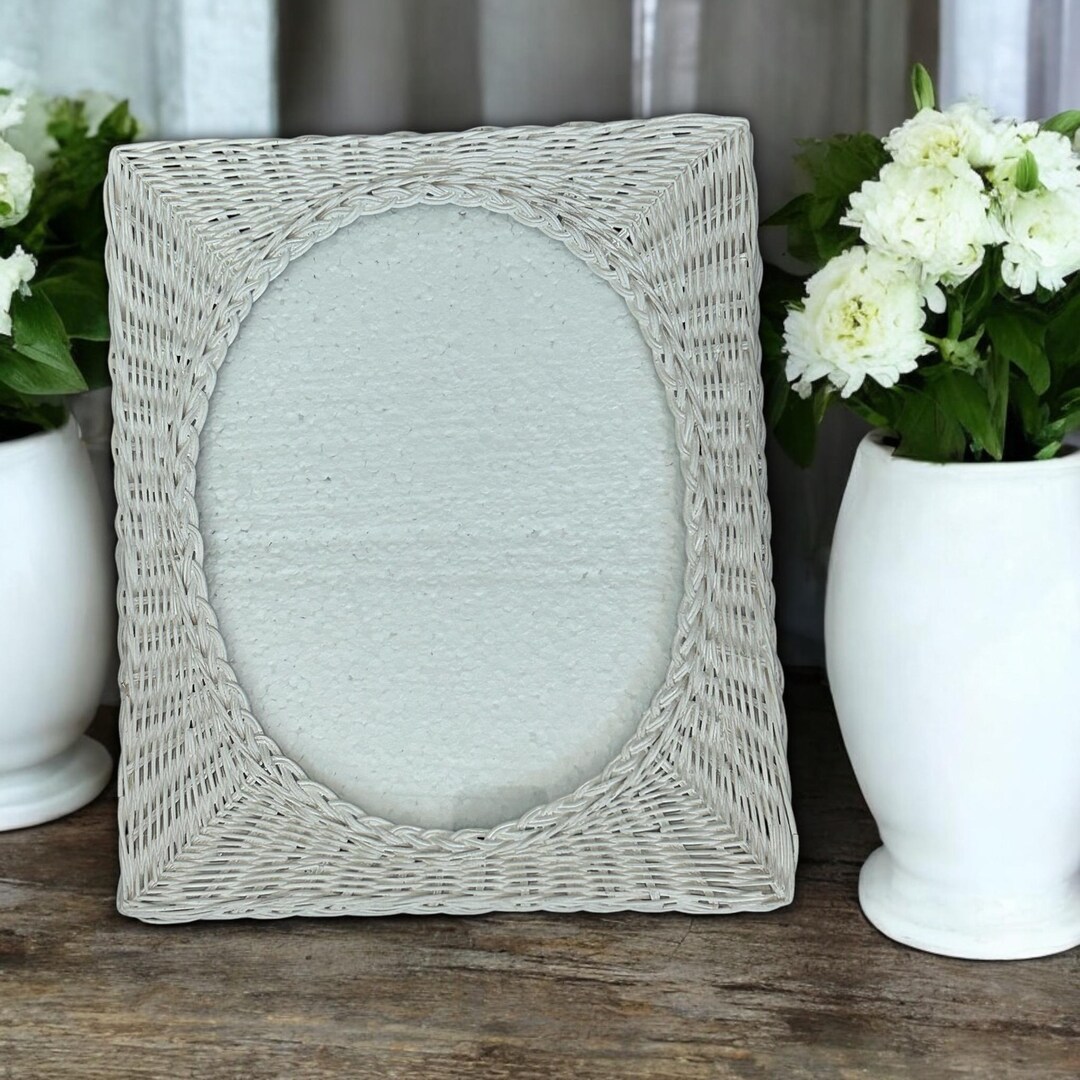 Vintage White Wicker Photo Frame, 12”x10” Boho Wicker Picture Frame ...