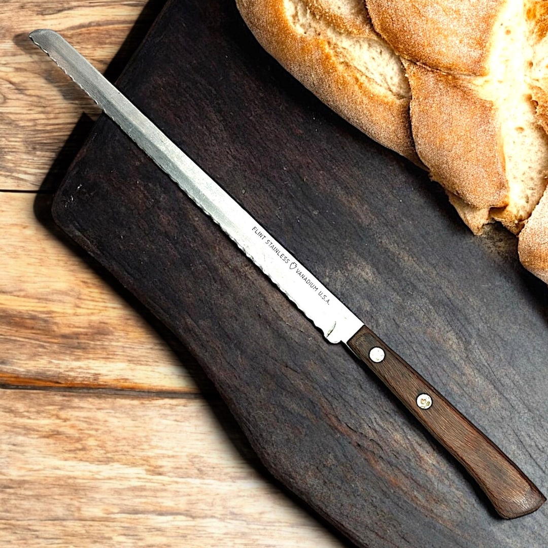 Flint Stainless Vanadium Bread Knife With a Wooden Handle. Flint ...