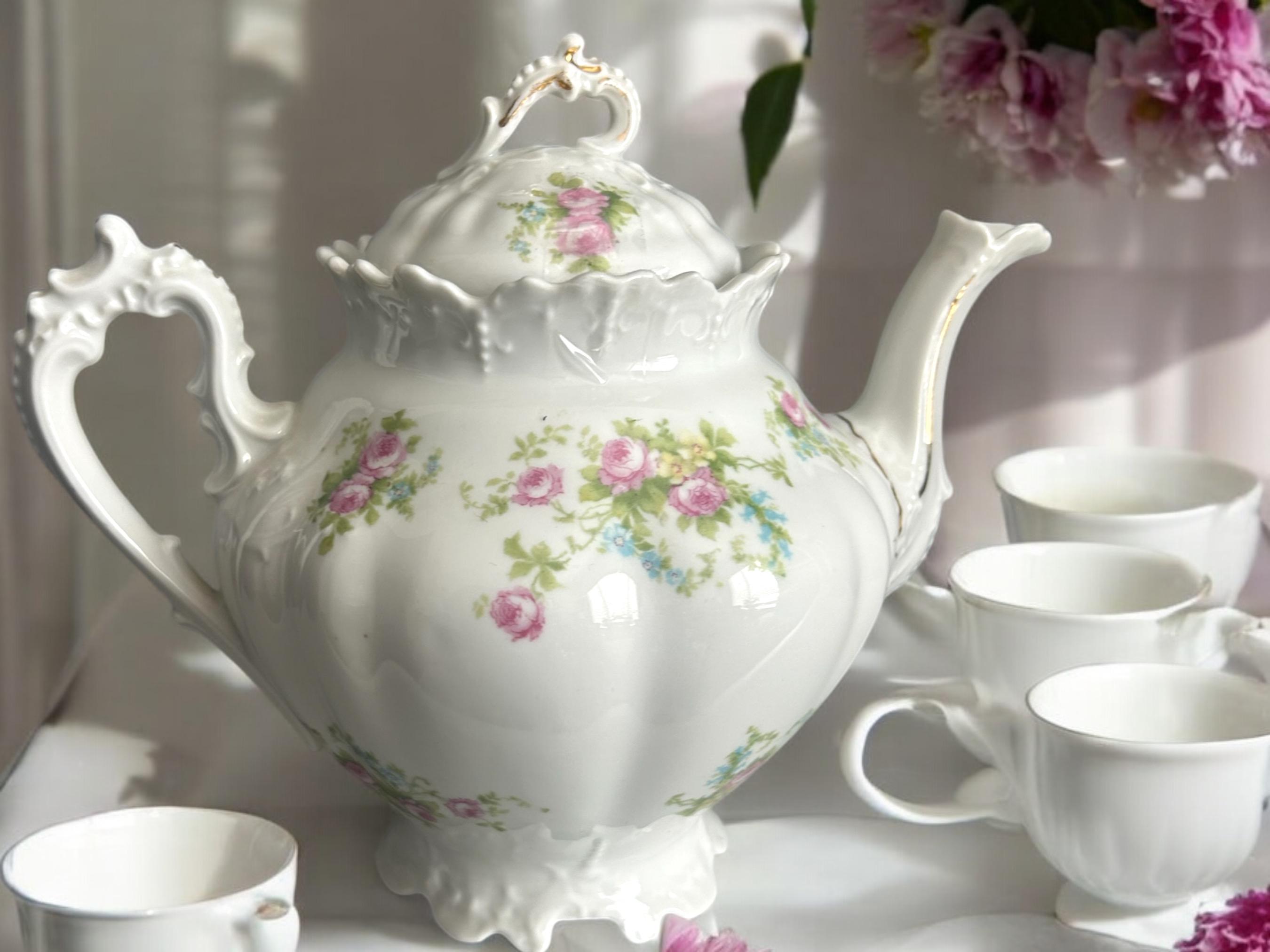 Antique Teapot With Light Pink Flowers and Leaves Made by MZ Austria ...