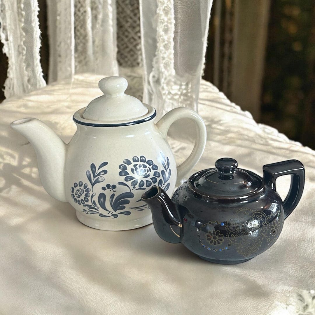 Choice of Vintage Teapots, Stoneware Teapot Farmhouse White Blue Penn ...