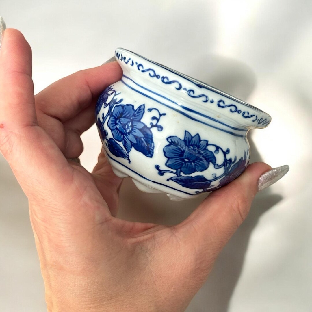 Bombay China Miniature Porcelain Planter , Blue and White Small Planter ...