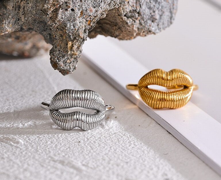 PVD 18K Gold Plated Open Lips Ring, Mouth Ring, Large Lips Ring, Coil ...